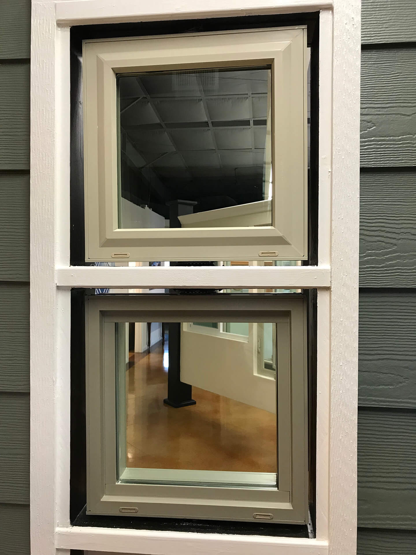 Replacement Window Comparison: Resolute 4200 vs. Elite 5400 - Ringer ...
